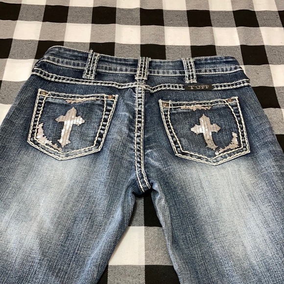 Cowgirl Tuff | Jeans | Exc Cowgirl Tuff Crosses Shimmer Capri Jeans 27 ...